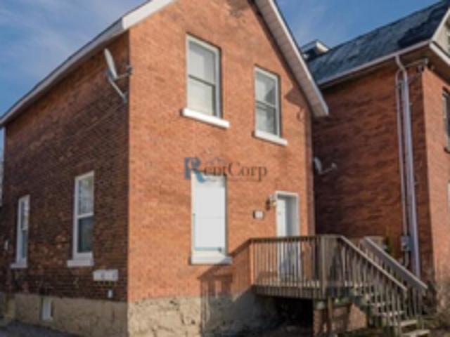 Lower 566 Main Street East, 3 beds, 1 full bath