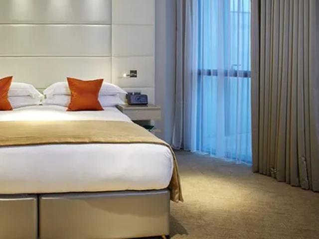 Lower Thames Street, Monument, London, EC3R 6DT, United Kingdom | 2 bed apartment for rent #154612431 | Rentberry