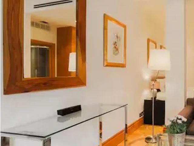Lower Thames Street, Monument, London, EC3R 8BU, United Kingdom | Studio apartment for rent #143234054 | Rentberry