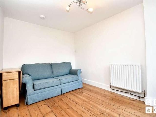 Lower Treluswell, Penryn, TR10