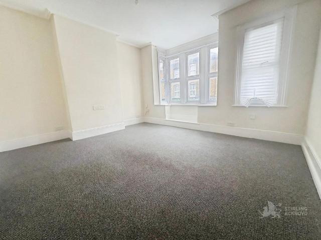 Lower Addiscombe Road, Croydon, CR0 2 bed apartment to rent £1,745 pcm £403 pw