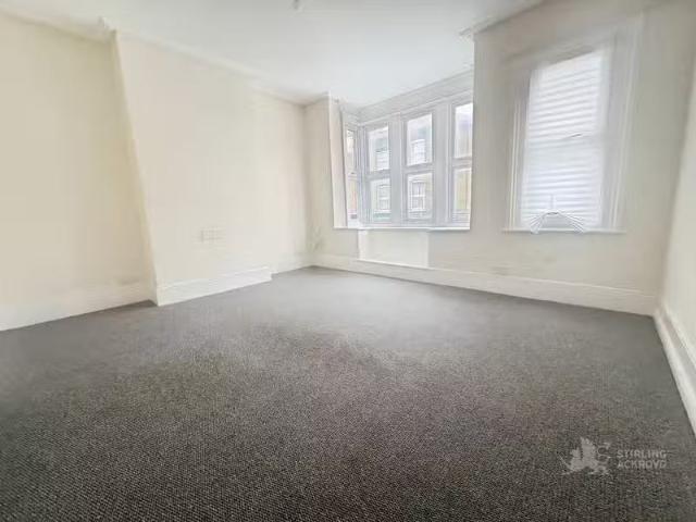 Lower Addiscombe Road, Croydon, CR0 6AA