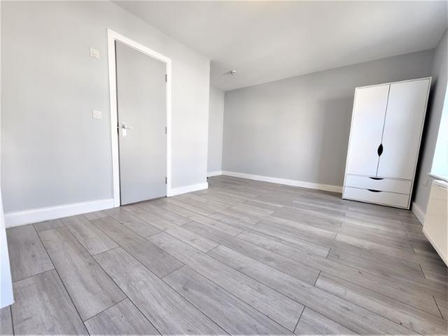 Lower Addiscombe Road, Croydon CR0, Property to rent, £975 pcm | PrimeLocation