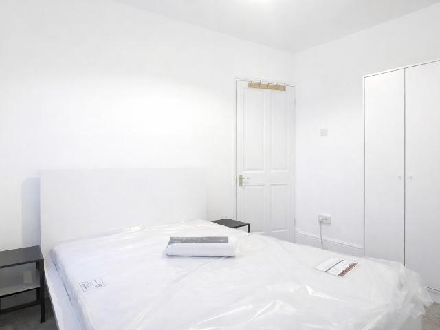 Lower Addiscombe Road, Croydon CR0, Room to rent, £675 pcm | PrimeLocation