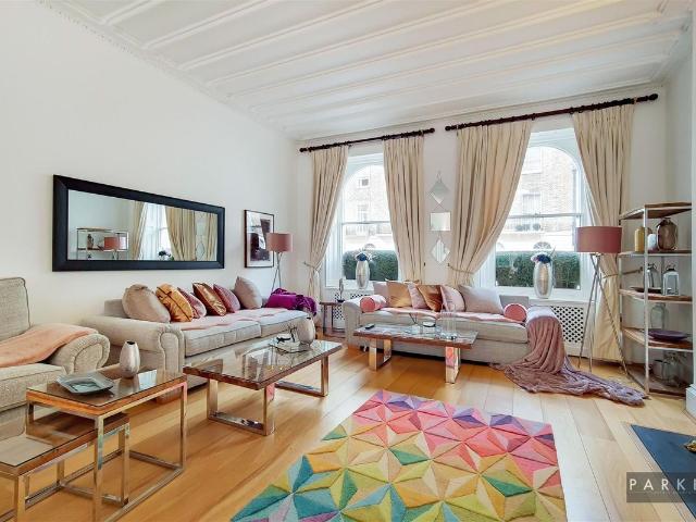 Lower Belgrave Street, Belgravia, London SW1W, 3 bed flat to rent, £7,750 pcm | PrimeLocation