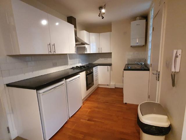 Lower Boxley Road, Maidstone ME14, 1 bed flat to rent, £950 pcm | PrimeLocation