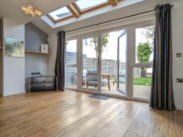 Lower Broughton Road, Salford, M7 1QZ, United Kingdom | 4 bed townhouse for rent #121347418 | Rentberry