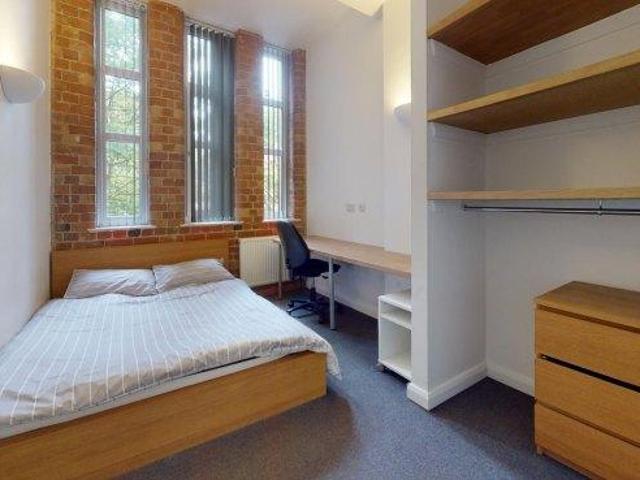 Lower Brown Street 4 bed house share to rent £2,164 pcm £499 pw