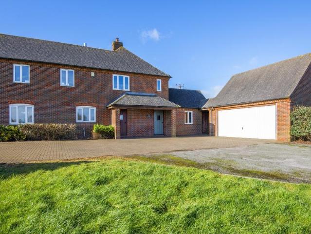 Lower Bromtrees Farm Hellidon NN11 4 bed detached house to rent £2,250 pcm £519 pw