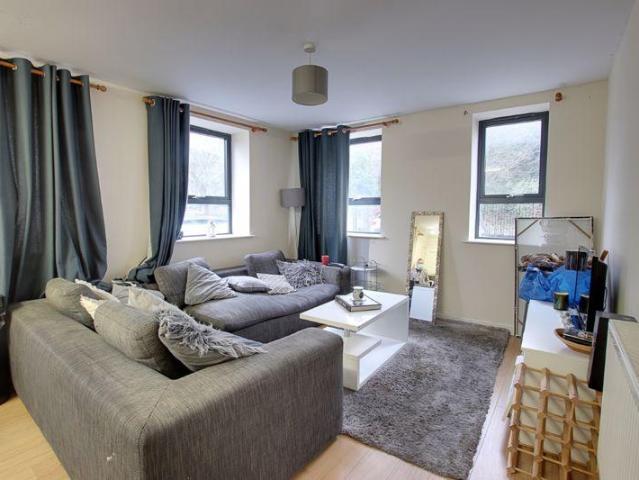 Lower Bristol Road, Bath 1 bed apartment to rent £1,150 pcm £265 pw
