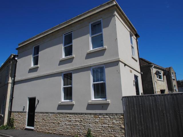 Lower Bristol Road, Bath BA2 1 bed flat to rent £1,060 pcm £245 pw