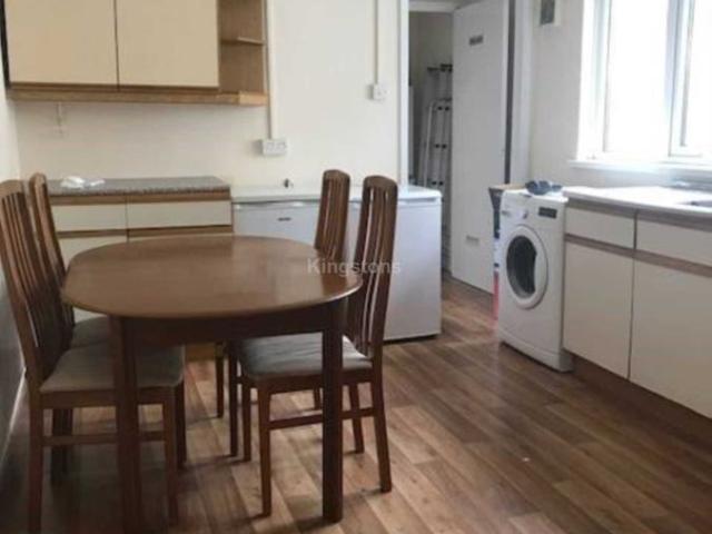 Lower Cathedral Road, Riverside CF11, 2 bed flat to rent, £1,000 pcm | PrimeLocation
