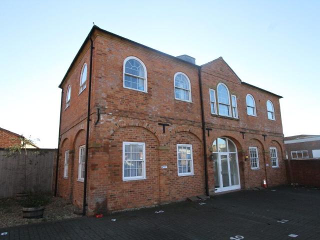 Lower Cherwell Street, Banbury, Oxon OX16, 1 bed flat to rent, £945 pcm | PrimeLocation