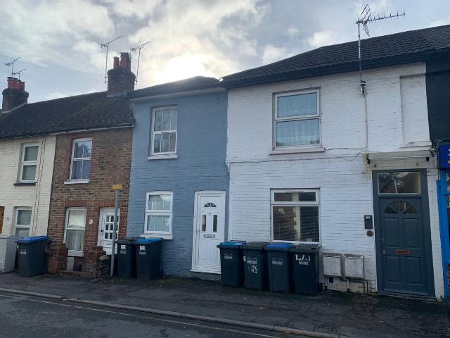 Lower Church Road, Burgess Hill RH15, 1 bed flat to rent, £1,000 pcm | PrimeLocation