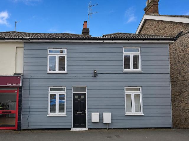 Lower Church Road, Burgess Hill RH15, 2 bed flat to rent, £1,400 pcm | PrimeLocation