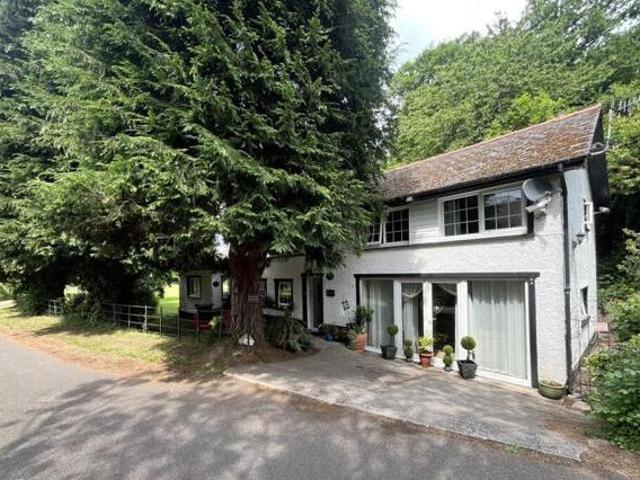 Lower Common, Gilwern, 5 Bedroom Detached