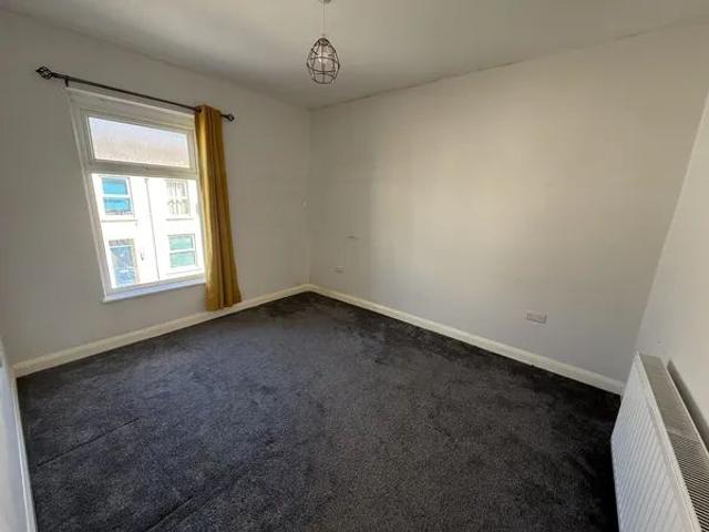 Lower Cross road, Llanelli, SA15