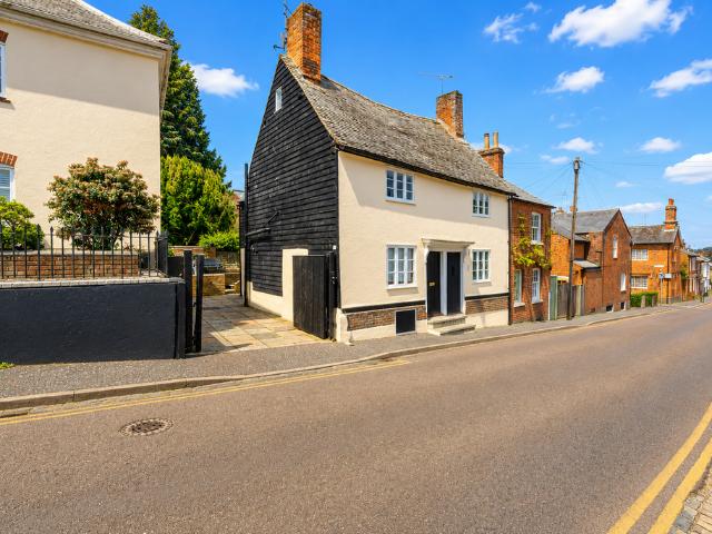 Lower Dagnall Street, Hertfordshire AL3 3 bed end of terrace house to rent £3,250 pcm £750 pw