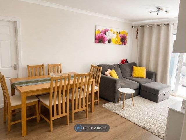 Lower Fant Road, Maidstone ME16, 3 bed flat to rent, £1,450 pcm | PrimeLocation