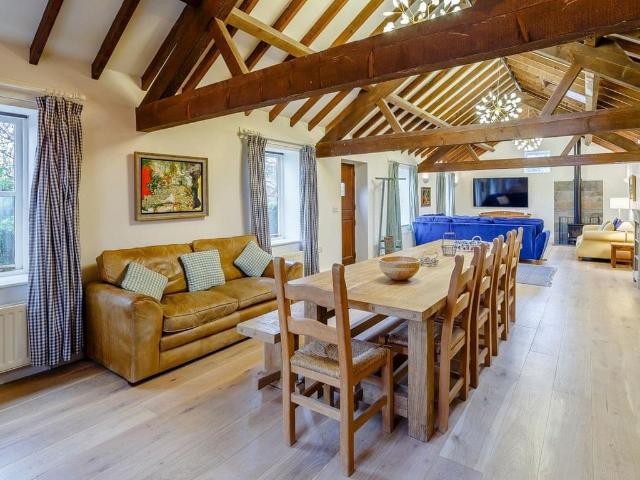 Lower Farm Noke OX3 2 bed cottage to rent £4,000 pcm £923 pw