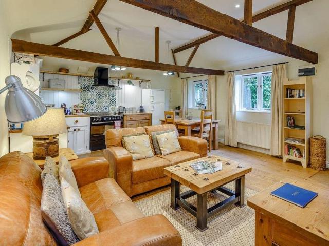 Lower Farm Noke OX3 2 bed cottage to rent £3,500 pcm £808 pw