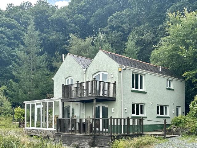 Lower Freystrop, Haverfordwest. 4 bed detached house to rent £1,550 pcm £358 pw