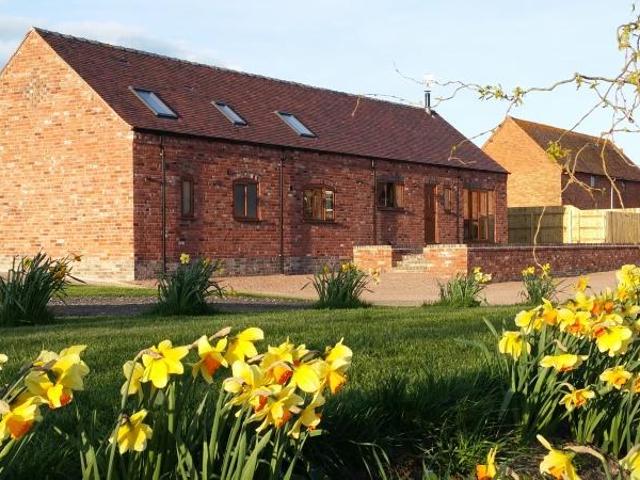 Lower Goose Hill Farm Hanbury WR9 7EH 4 bed detached house to rent £1,995 pcm £460 pw