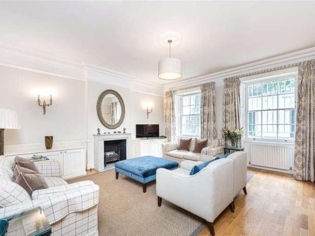 Lower Ground Floor Flat, Warwick Square, London, SW1V