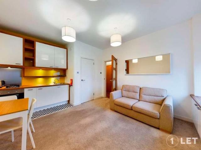 Lower Granton Road, Trinity, Edinburgh, EH5