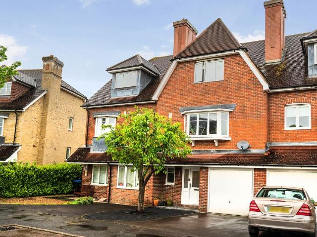 Lower Green Gardens, Worcester Park KT4, 5 bed town house to rent, £3,450 pcm | PrimeLocation