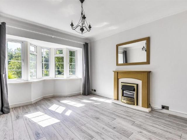 Lower Ham Road, Kingston Upon Thames KT2 2 bed apartment to rent £2,000 pcm £462 pw
