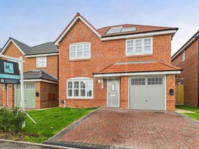 Lower Hays, Daresbury, 4 Bedroom Detached