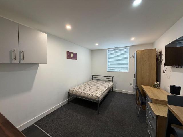 Lucy's Court, Lower Holyhead Road, Coventry CV1, 1 bed flat to rent, £650 pcm | PrimeLocation