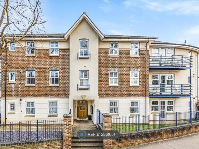 Lower Kings Road, Kingston Upon Thames KT2, 1 bed flat to rent, £1,750 pcm | PrimeLocation