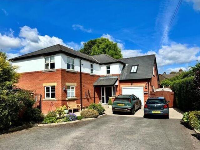 Lower Lane, Longridge, 5 Bedroom Detached