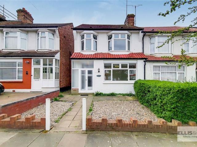 Lower Maidstone Road, London N11, 3 bed semi detached house to rent, £2,200 pcm | PrimeLocation