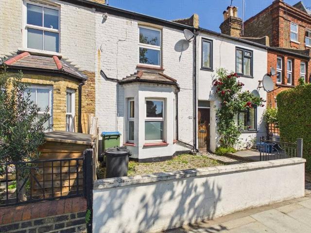 Lower Mortlake Road, Richmond TW9, 2 bed terraced house to rent, £3,000 pcm | PrimeLocation