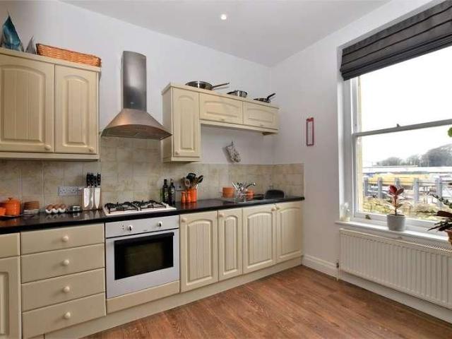 Lower Oldfield Park, Bath, Banes, BA2