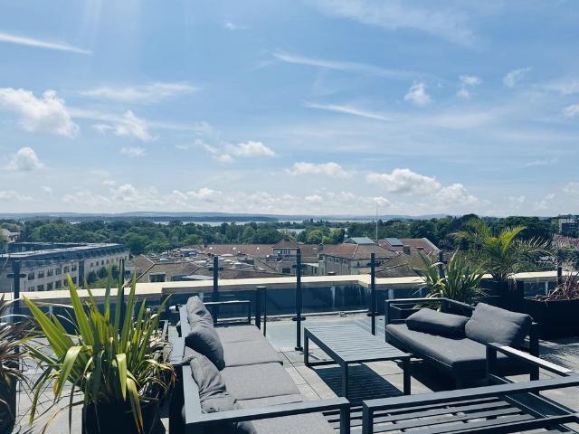 Lower Parkstone, Poole 1 bed apartment to rent £1,000 pcm £231 pw