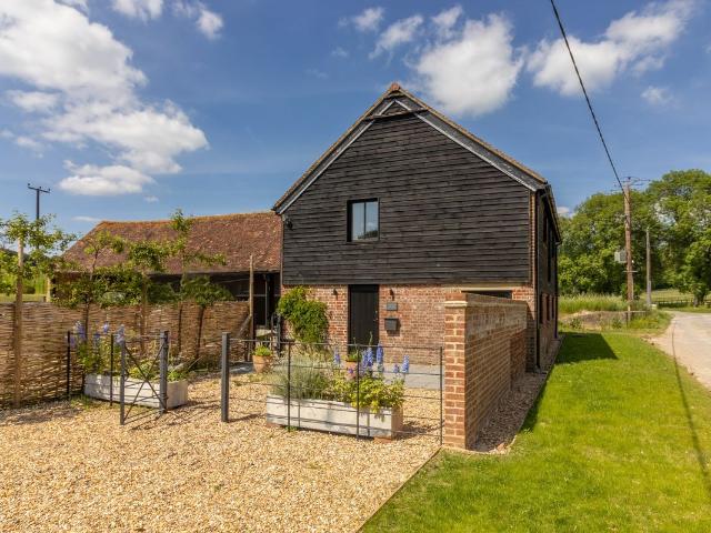 Lower Preshaw Lane, Upham, Southampton, Hampshire SO32, 2 bed detached house to rent, £2,250 pcm | PrimeLocation