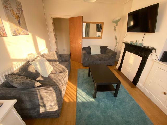 Lower Regent Street Copy, Beeston NG9 3 bed house to rent £1,629 pcm £376 pw