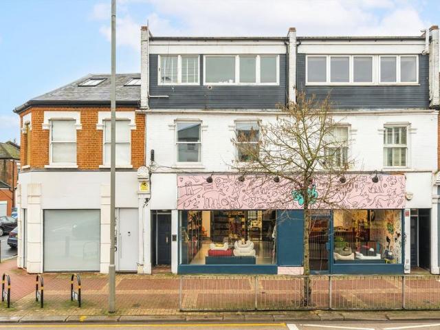 Lower Richmond Road, London SW15 2 bed flat to rent £2,300 pcm £531 pw