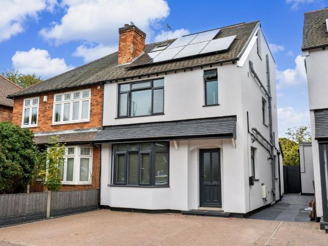 Lower Road, Beeston NG9, Room to rent, £625 pcm | PrimeLocation
