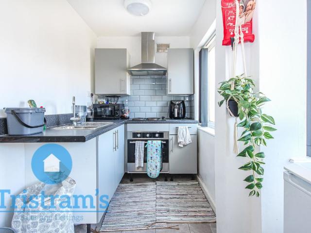 Lower Road, Beeston NG9, Room to rent, £650 pcm | PrimeLocation