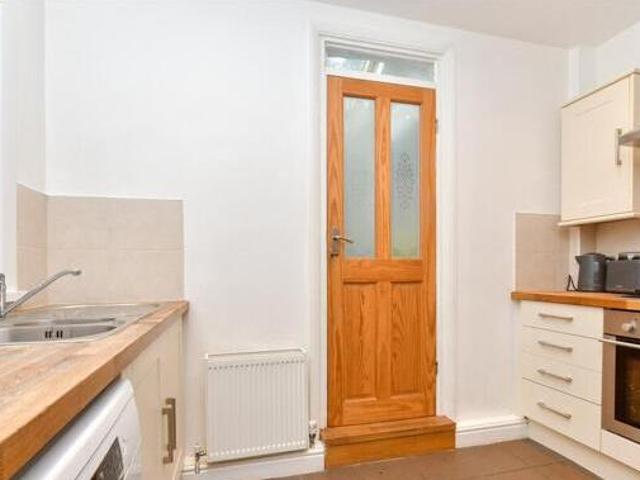 Lower Road, Kenley, 2 Bedroom Terraced