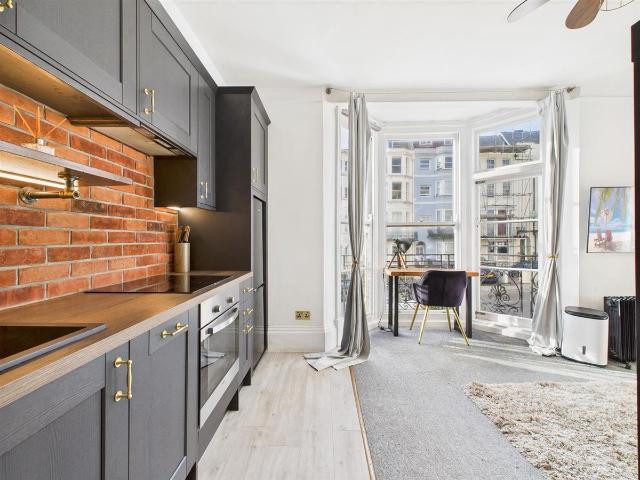 Lower Rock Gardens, Brighton BN2, Studio to rent, £1,000 pcm | PrimeLocation