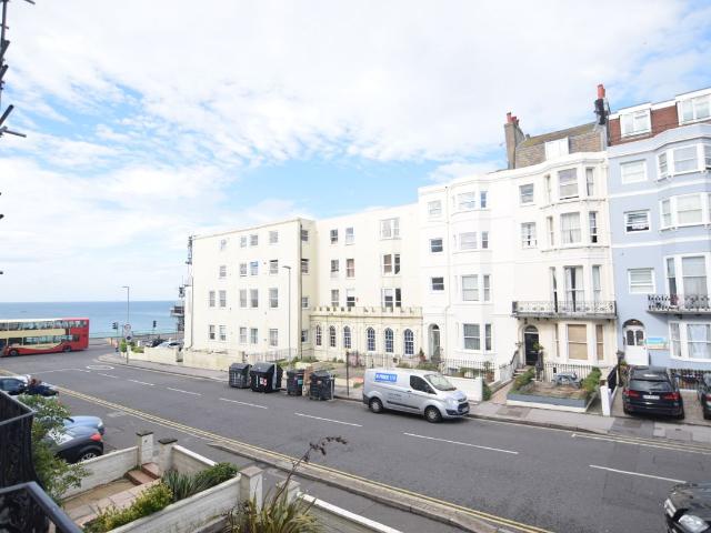 Lower Rock Gardens, Brighton BN2, 2 bed flat to rent, £1,500 pcm | PrimeLocation