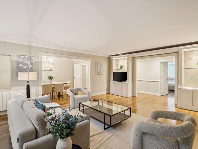 Lower Sloane Street, London SW1W, 4 bed flat to rent, £8,667 pcm | PrimeLocation