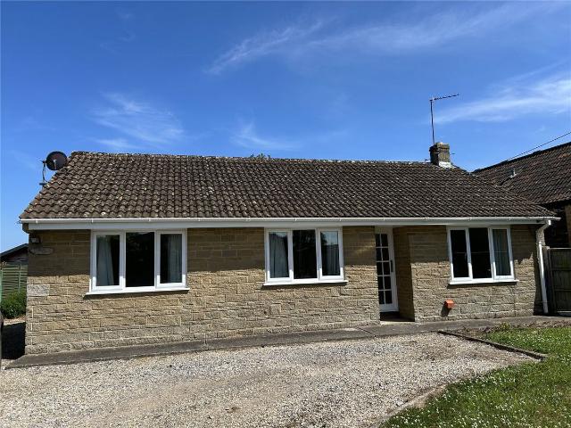 Lower Street, West Chinnock, Crewkerne, Somerset TA18, 3 bed bungalow to rent, £1,100 pcm | PrimeLocation