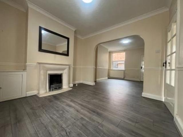 Lower Street, Town Centre, Kettering, NN16